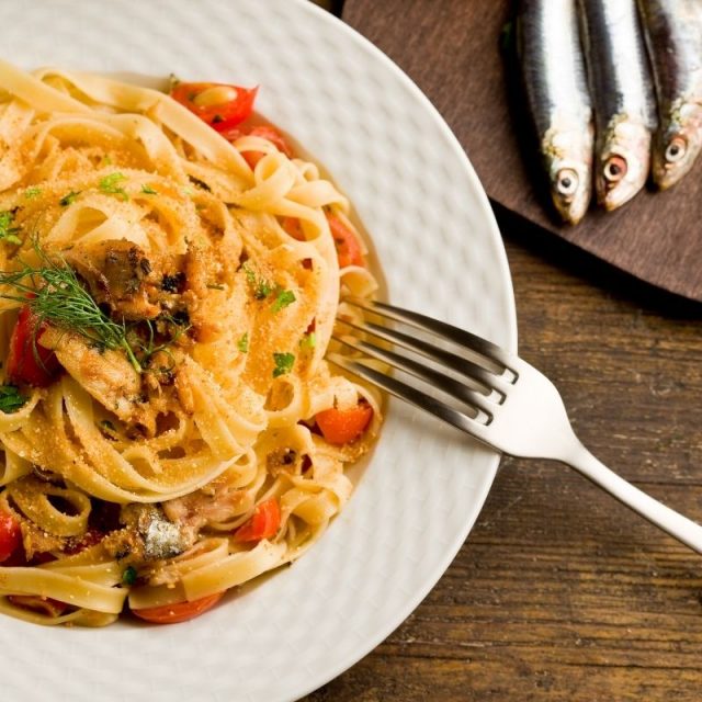 Best Spanish Mackerel Pasta Recipe - Visit Southern Spain