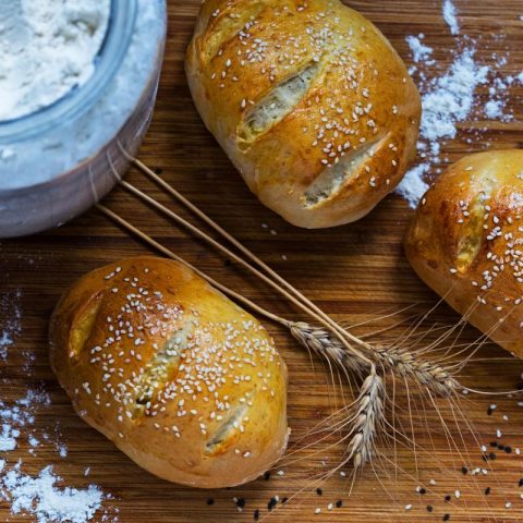 Easy Spanish Bread Recipe [Pitufo Bread] - Visit Southern Spain